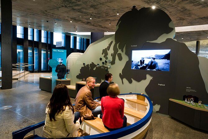 (Small Group) Shore Tour from Belfast: Giant's Causeway and Belfast Day Trip - Authentic Experiences and Tips