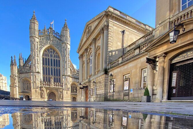 Small Group smartphone Bath Walking Tour around Bath - Key Points