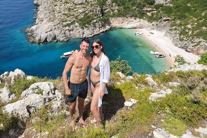 Small Group Speedboat Adventure Trip to Grama Bay - An Authentic Look at the Small Group Speedboat Adventure to Grama Bay