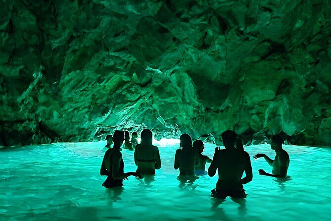 Small Group Speedboat Adventure Trip to Grama Bay - Practical Tips for Booking and Enjoying the Tour