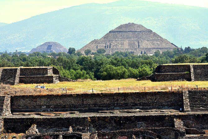 Small Group: Teotihuacan Pyramids and Shrine of Guadalupe with Lunch - FAQ