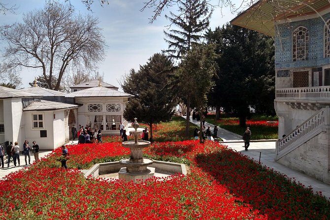 Small-Group Topkapi Palace and Harem Tour with Tickets - Frequently Asked Questions