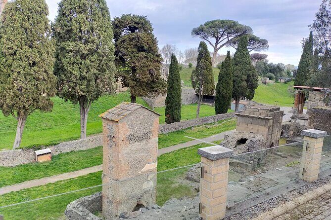 Small-Group Tour in Pompeii with a Real Archeologist, ticket included - Why This Tour Stands Out
