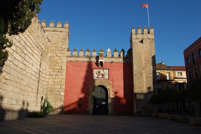 Small Group Tour of the Royal Alcazar of Seville - Key Points