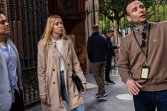 Small Group Tour to Cathedral and Giralda Direct Entrance - Who Is This Tour Best Suited For?