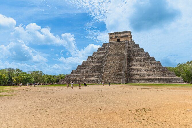 Small group tour to Chichen Itza early access + Cenote + Ekbalam - Key Points