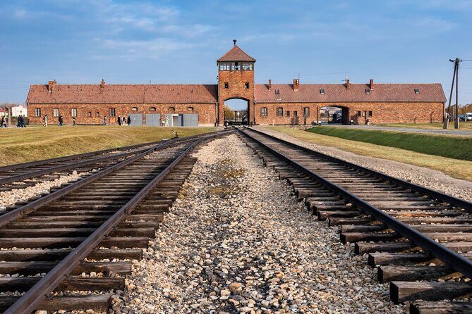 Small Group VIP Auschwitz Tour with Transportation - Detailed Breakdown of the Tour Experience