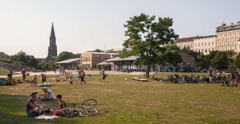 Small Group Walking Tour: "Wild Kreuzberg" - Exploring Kreuzberg: What to Expect from the Tour