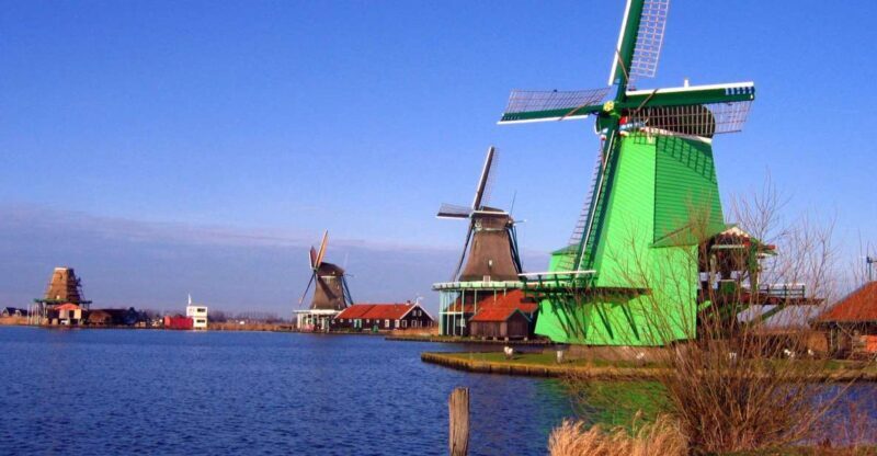 Small Group Zaanse Schans & Volendam Tour w/ Hotel Pick up - What to Expect from This Dutch Countryside Day