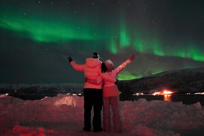 Small Northern Lights Tour Max 8 Guests Pickup and Photography - Small Northern Lights Tour Max 8 Guests Pickup and Photography — A Detailed Review