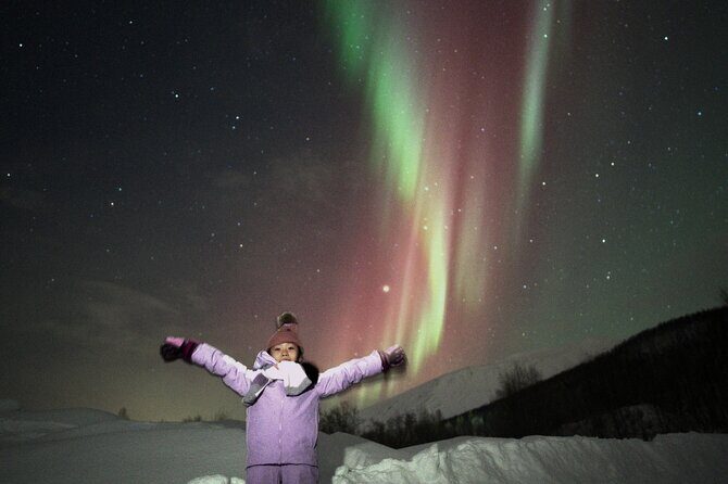 Small Northern Lights Tour Max 8 Guests Pickup and Photography - FAQ