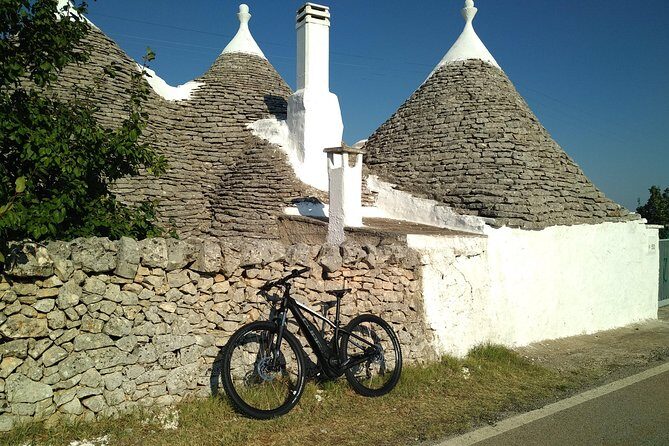 Smart & easy ebike tour in the Itria Valley: Martina Franca - Locorotondo - Exploring the Itria Valley on a Smart & Easy E-Bike Tour