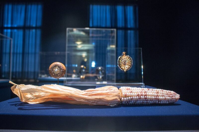 Smithsonian Natural History + Museum of American History 8pp - The Sum Up