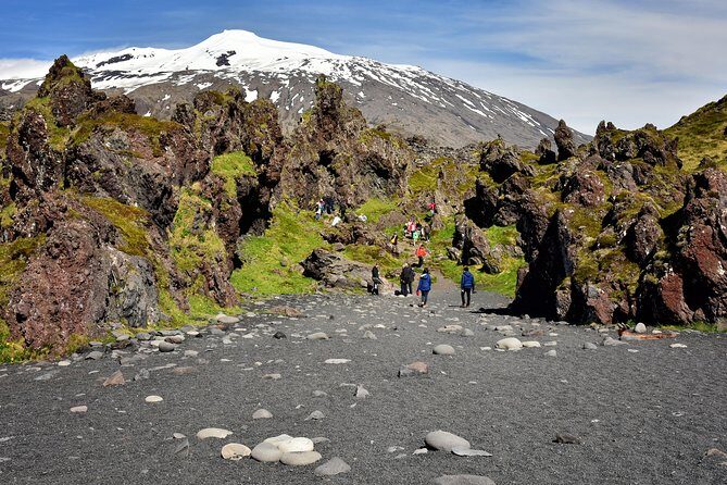 Snaefellsnes NP Small-Group Tour with Local Lunch from Reykjavik - Djupalonssandur Beach: Black Sands and Local Legends (Winter Caveats)