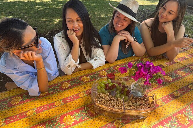 Snob Free Sonoma Plaza Walking Experience - FAQs  