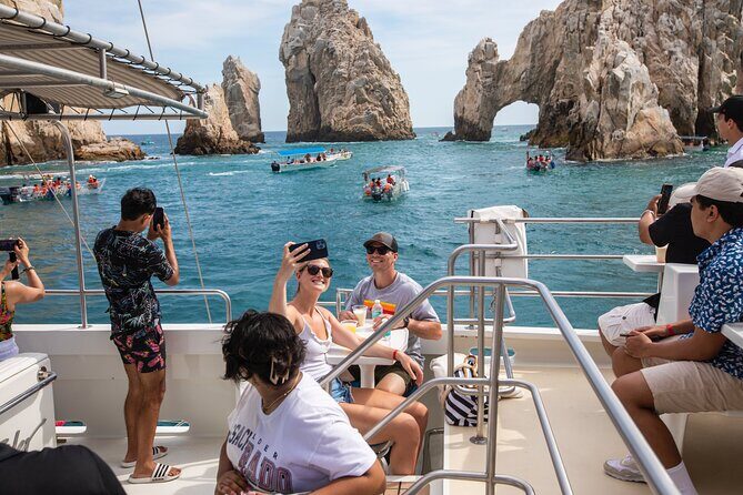 Snorkel, Lunch & Sail in Cabo San Lucas - An In-Depth Look at the Cabo San Lucas Snorkel, Lunch & Sail Tour