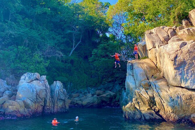 Snorkeling at Los Arcos 5 islands Hidden Beach and Cliff Jumping - Who Will Love This Tour?