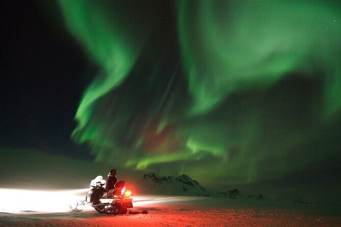 Snowmobile Photography Trip to the Aurora - Discover the Magic of Rovaniemi’s Aurora on a Snowmobile Photography Trip