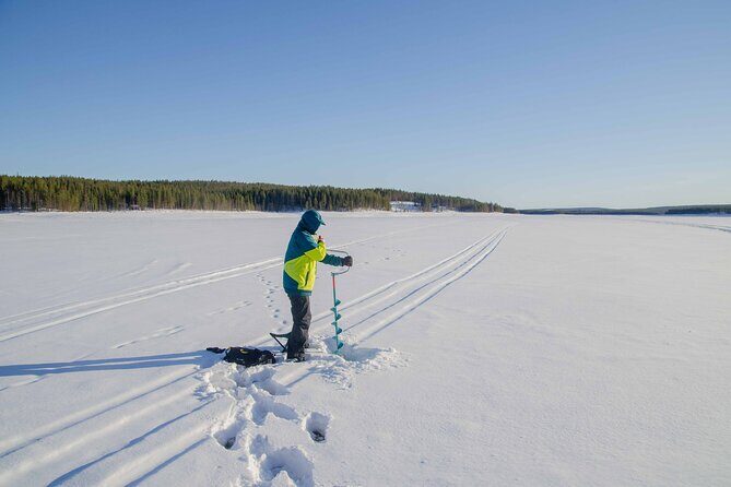 Snowshoeing Adventure with Ice-Fishing, Fire and Survival - Key Points