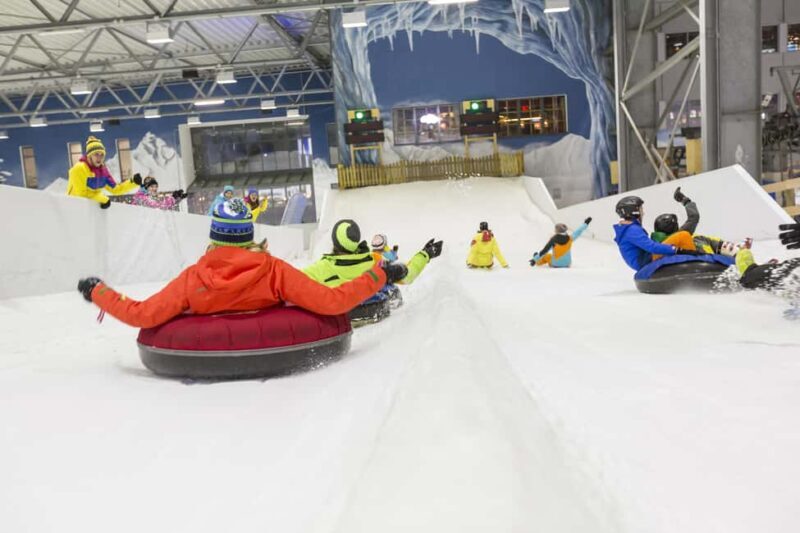 SnowWorld Neuss - 1 hour toboggan ticket - What the Experience Looks Like