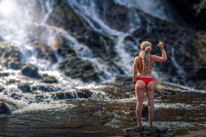 Social influencer and Travel Blogger Adventure on Kauai - Who Would Benefit Most?