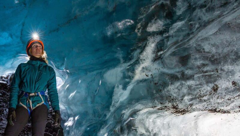 Sólheimajökull: Glacier Hike and Blue Ice Cave Tour - Discovering the Glacier: What You Can Expect