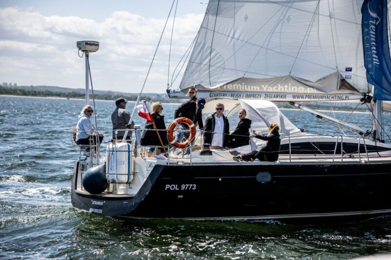 Sopot: Yacht Cruise Around the Bay with Welcome Drink - An In-Depth Look at the Sopot Yacht Cruise Experience