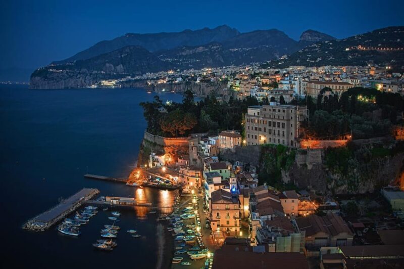Sorrento by night... with a tasty surprise - Key Points