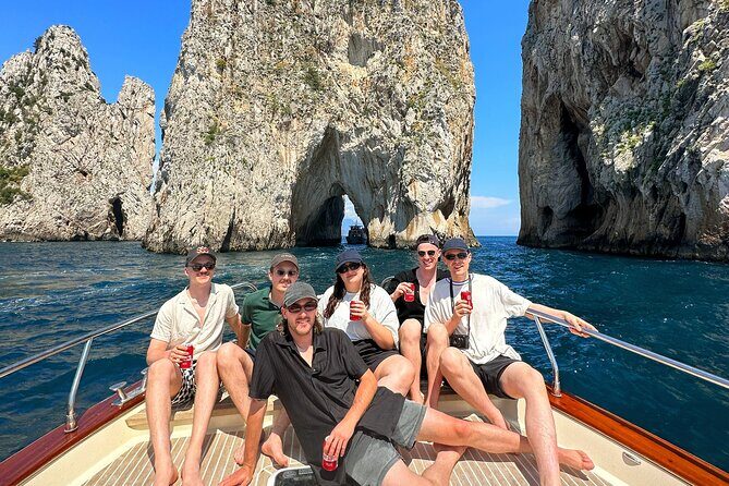 Sorrento: Capri Boat Small Group Tour Up to 8 & 4 hours ashore - What Makes This Tour Stand Out?