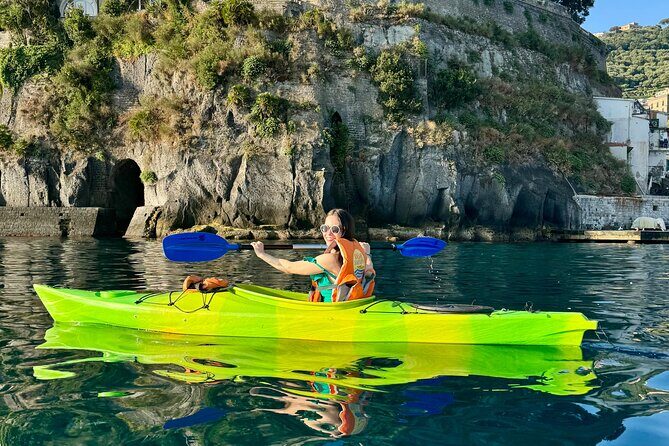 Sorrento Coastline Kayak Tour and Free 1h Stand Up Paddleboarding - An In-Depth Look at the Tour