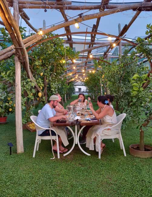 Sorrento: Pizza Class in a seaside Lemon Grove - Key Points