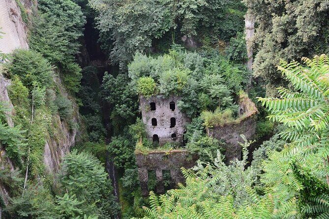 Sorrento Walking Tour & Limoncello Tasting - Practical Details and Tips