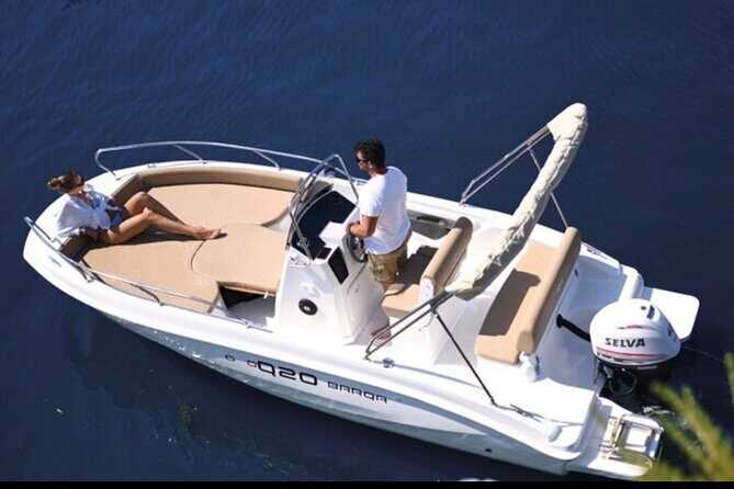 Sorrentomaxiboat tours to Capri - A Detailed Look at the Sorrentomaxiboat Capri Tour