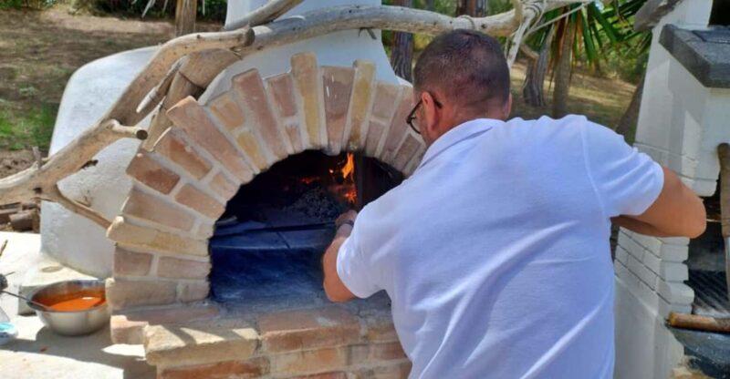 Sorso: pizza workshop in a villa with dinner - Key Points