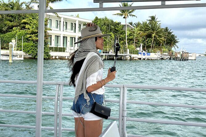 South Beach: Cruise of Millionaires Homes & Miami Skyline - Exploring the South Beach: Cruise of Millionaires Homes & Miami Skyline