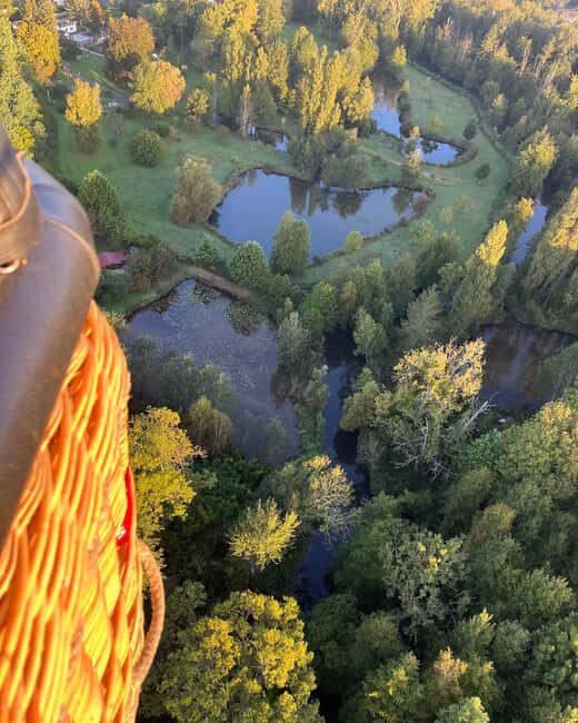 South of Paris: hot air balloon flight - Real Guest Perspectives