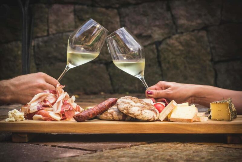South Tyrolean specialties and wine tasting - The Value and Cost