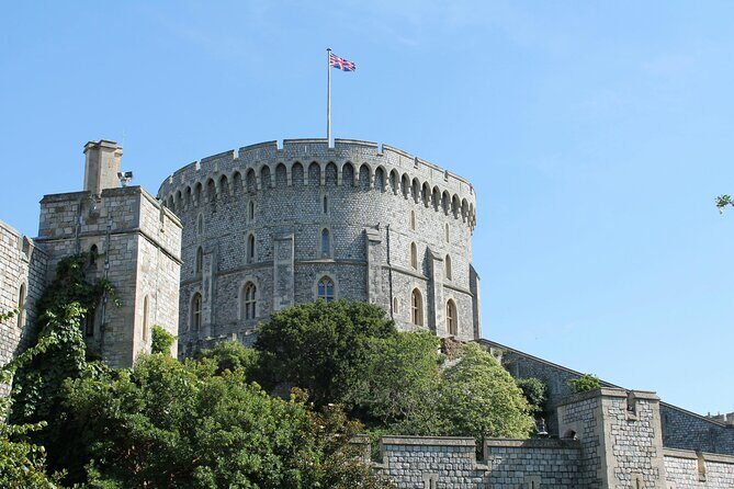 Southampton Cruise Port Transfer to London with Tour - Salisbury: A Charming Historic City