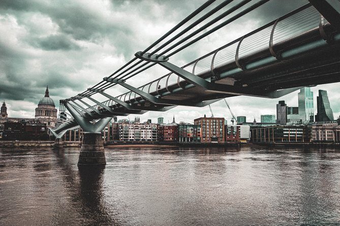 Southbank Immersive Self-Guided Audio Walking Tour - Stop 5: Bargehouse & Oxo Tower Wharf