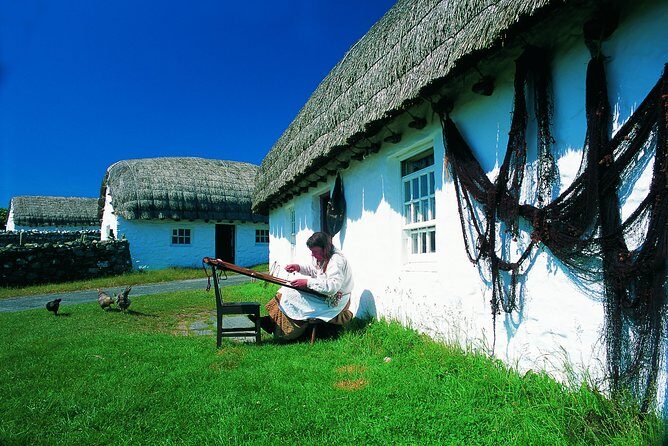 Southern Manxland Tour of Isle of Man 1-6 person upto 30 person - FAQs