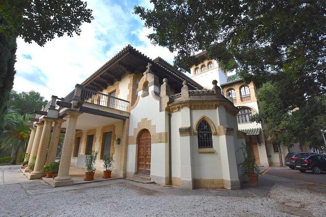 Spanish Civil War Private Walking Tour in Malaga - Detailed Breakdown of the Itinerary