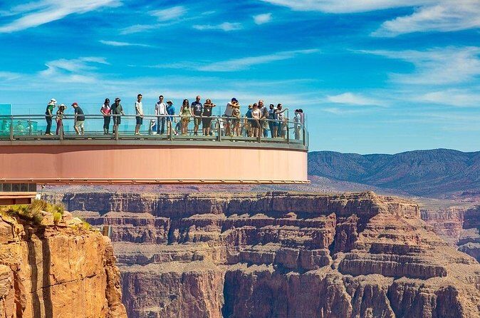 Spanish Grand Canyon Tour with Skywalk Access and Lunch - Frequently Asked Questions