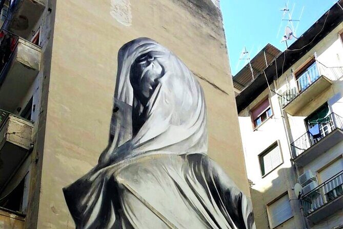 Spanish Quarter of Neaples StreetArt & Traditions, with coffee and babà - Starting Point: The Toledo Metro Station