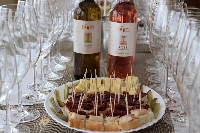 Special History And Wine Tour including Wine Tasting - Who Should Consider This Tour?