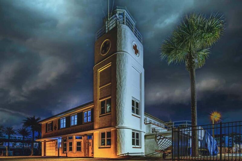 Specters of the Spanish Moss: Jacksonville Ghost Tour - An Overview of the Jacksonville Ghost Tour Experience