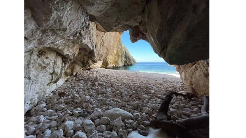 Speed Boat Tour to National Park and Grama Bay - FAQ