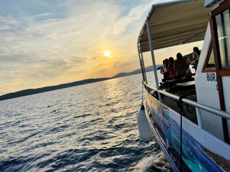 Split: 1.5-Hour Riviera Boat Cruise with a Free Drink - Meeting Point and Booking Flexibility