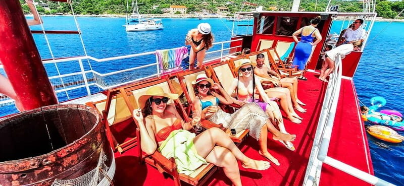 Split: 3 Island & Blue Lagoon Cruise with Lunch & Drinks - Food and Drink: A Major Plus