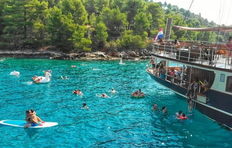 Split: All inclusive Bra & olta Island Swimming Cruise - Who Will Love This Tour?