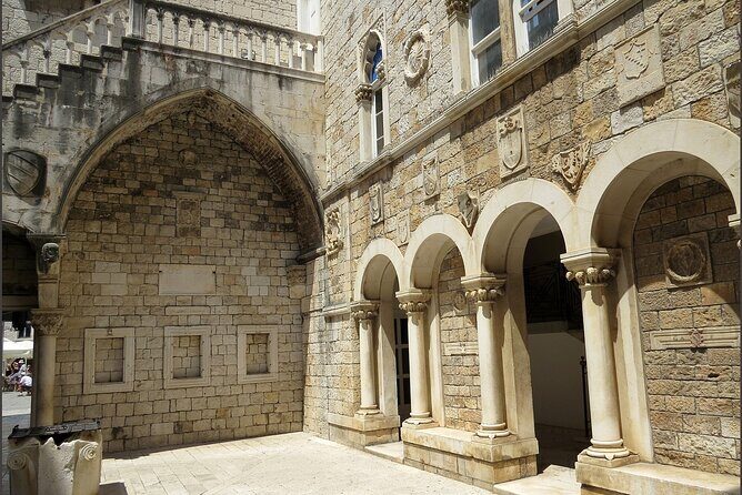 Split and Trogir Half Day SMALL GROUP Tour w Cruise Ship Drop Off - Key Points